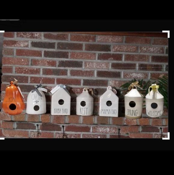 Rae Dunn | Accents | Rae Dunn Queen Bee Birdhouse Beehive Bird House ...